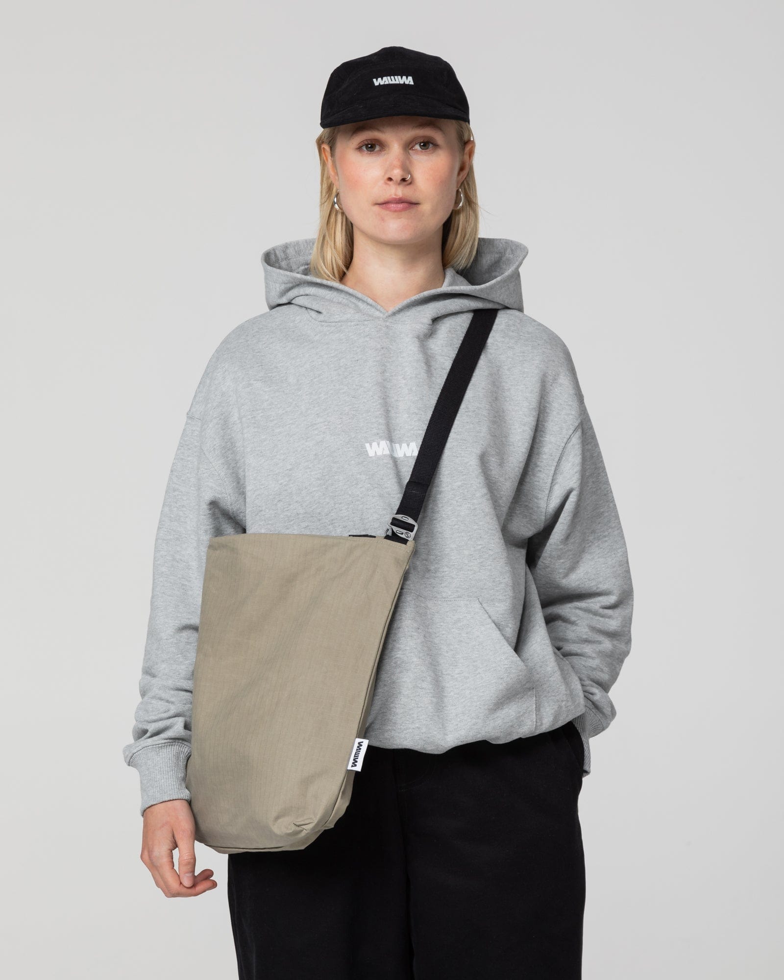 Water Resistant Messenger Bag - Stone – WAWWA Ф