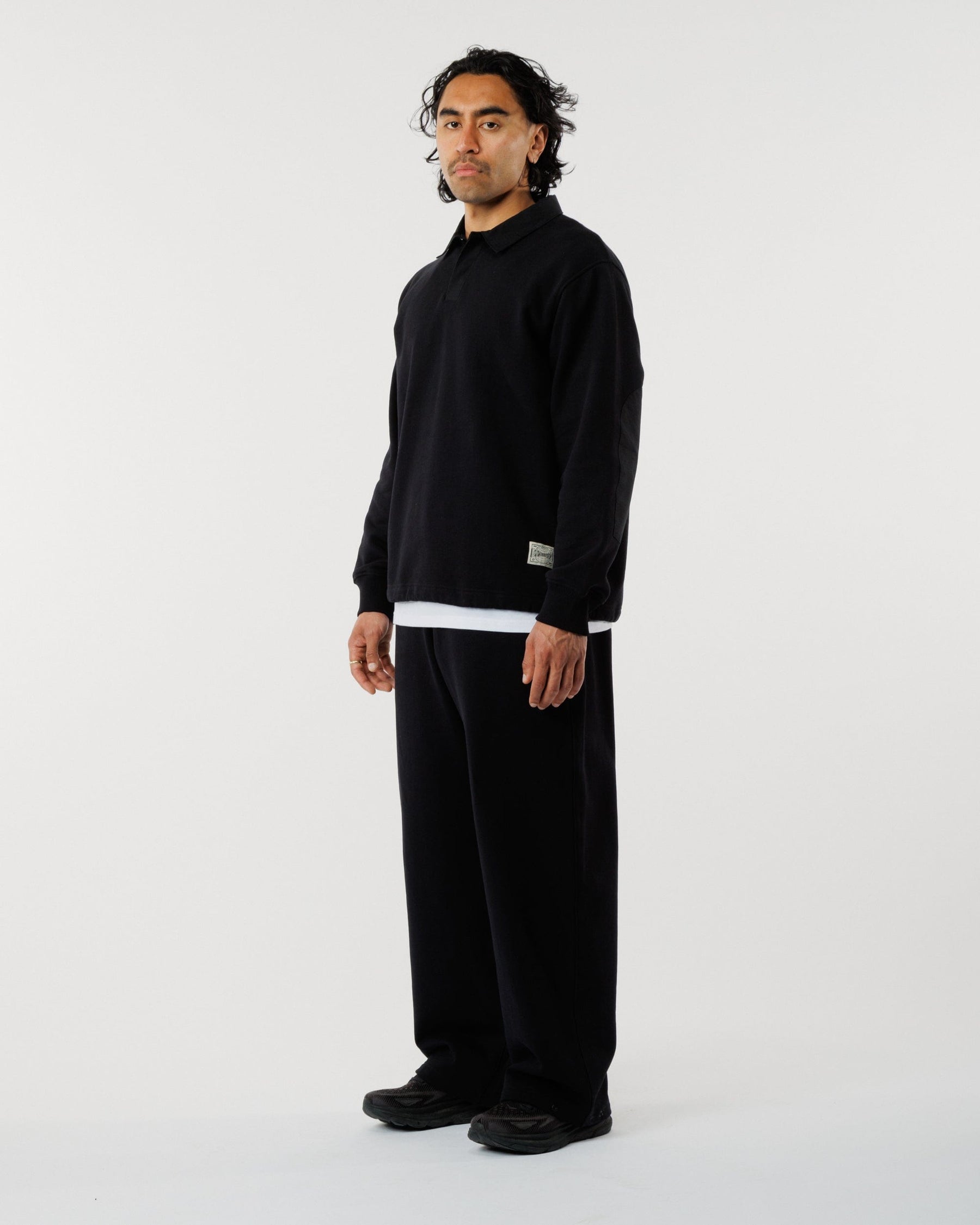 Ellis Rugby Sweatshirt - Black – WAWWA Ф